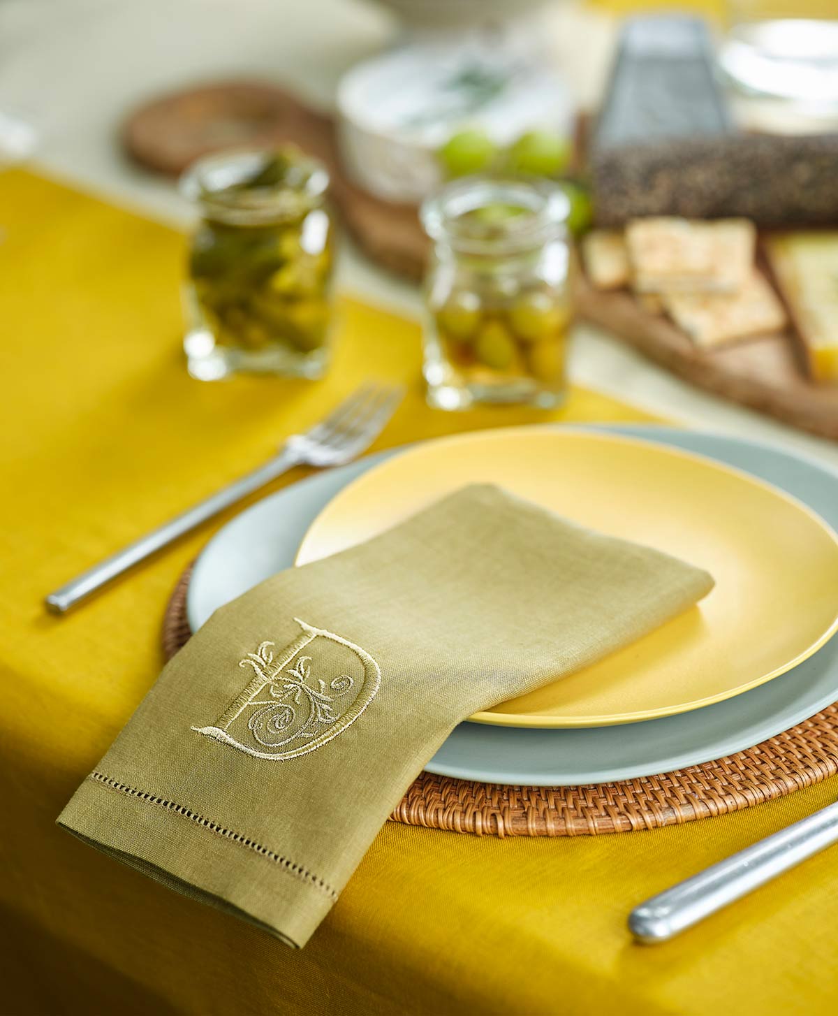 The Art of Accessorising your Table | Catherine Denoual Maison